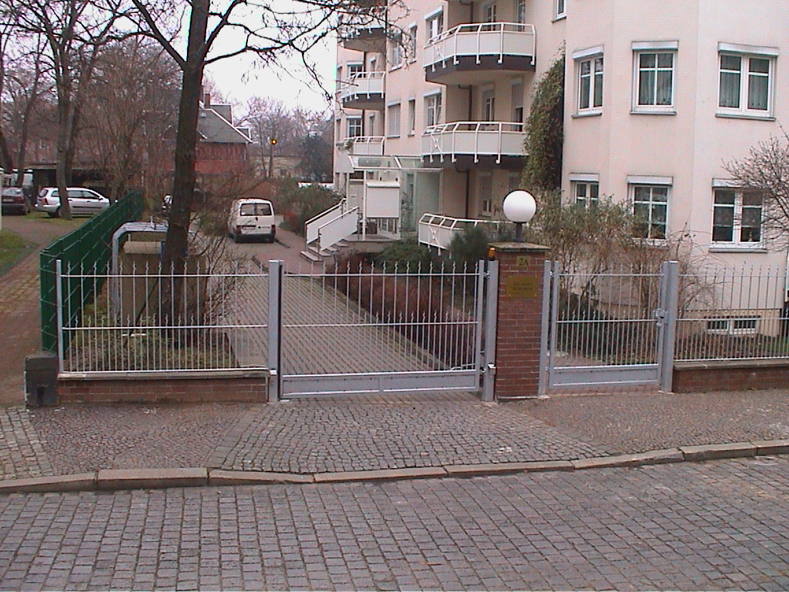 Drehtore - Metallbau & Tortechnik Dresden